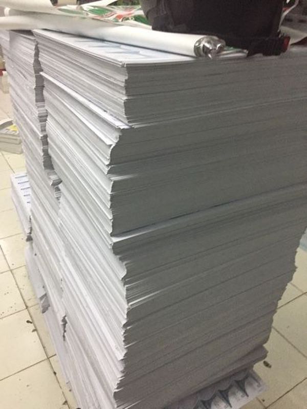 Fotocopy Ukuran F4 hitam putih