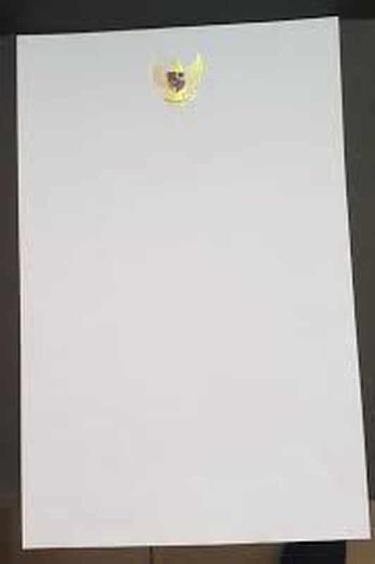 Kertas Log Garuda Emas timbul F4