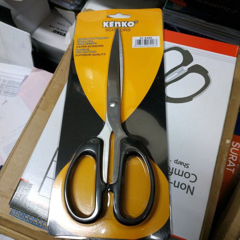 Gunting Besar Kenko