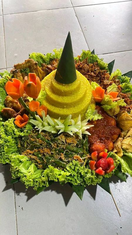 NASI TUMPENG BESAR