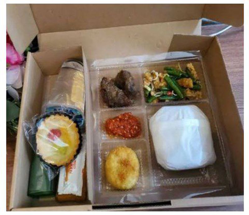 paket nasi box snack
