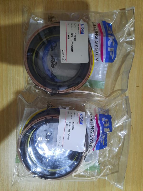 SEAL KIT BOOM EXCA 320 - MEREK SKF