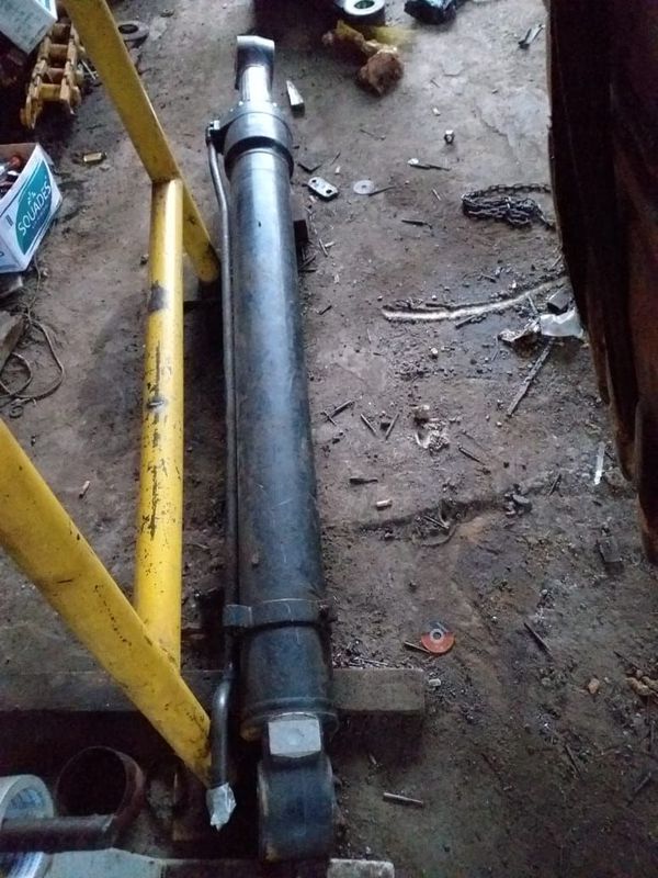 JASA REASEAL CYLINDER ARM EXCA 320