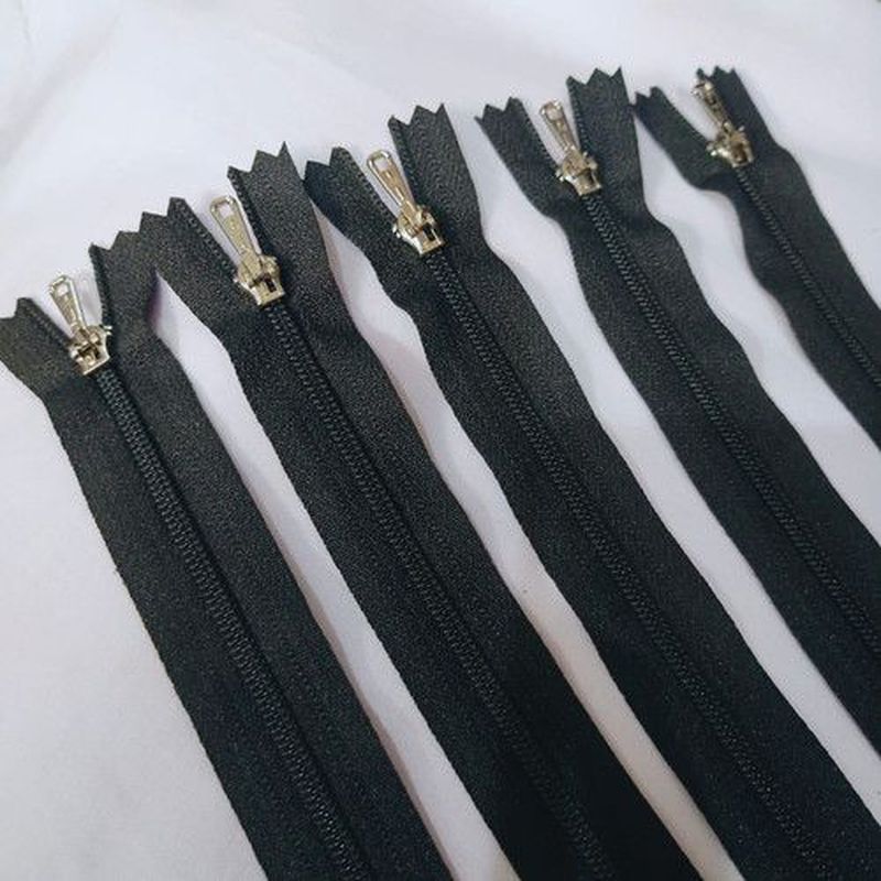 Resleting YKK Hitam