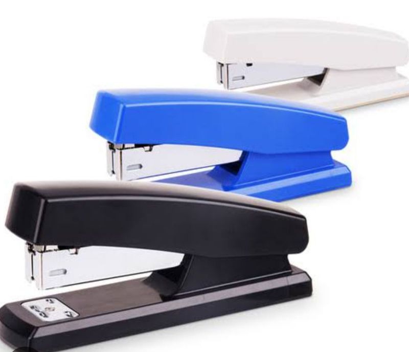 STAPLER STAPLES NO.3 DELI 0425 UKURAN BESAR 24/6