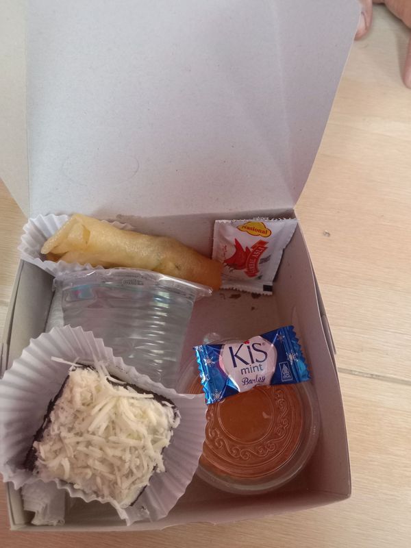 SNACK BOX PAKET 4