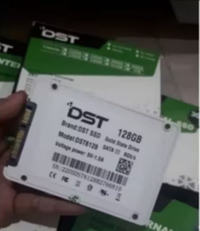 Pemeliharaan/Service Laptop (Ganti SSD Internal)