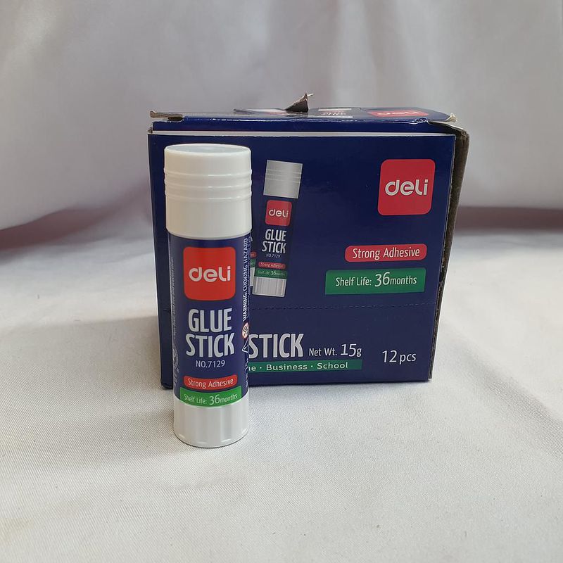 LEM STICK DELI 15 GR (12PCS)