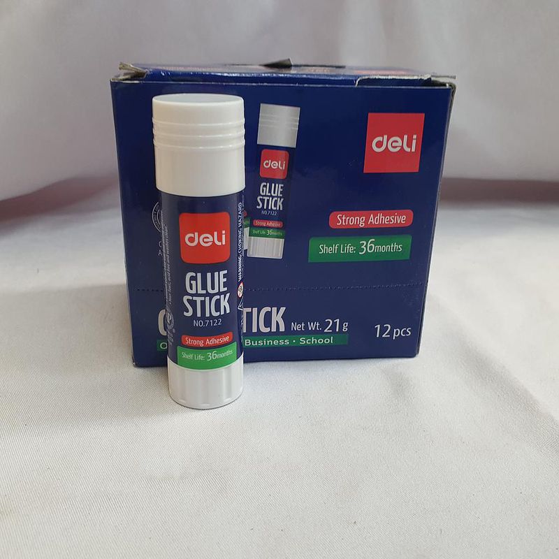 LEM STICK DELI 21 GR (12PCS)