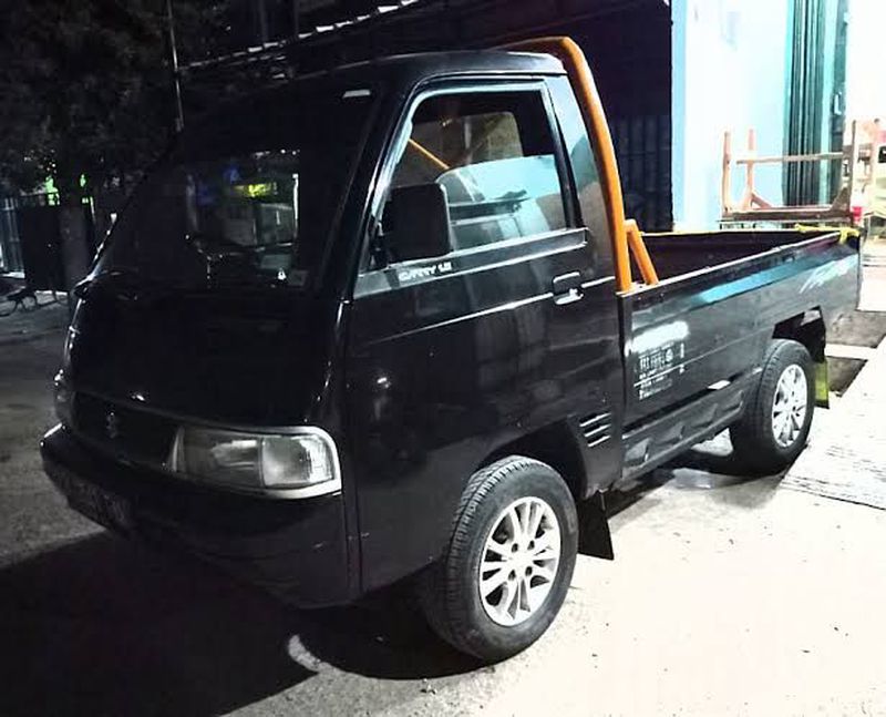 Sewa mobil angkutan barang