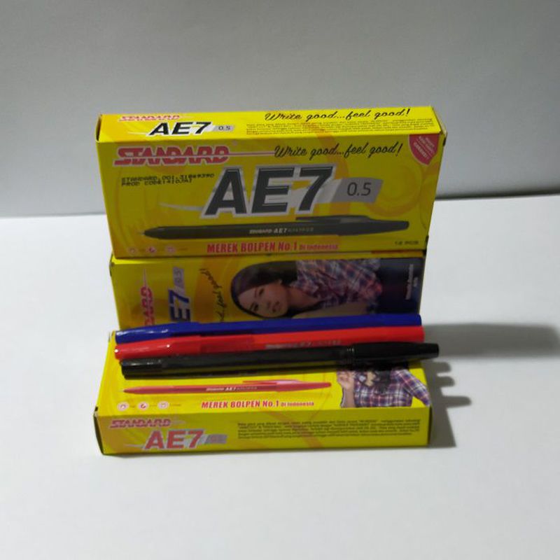 Ballpoint Ukuran Mata Pena 0,5 mm - Hitam