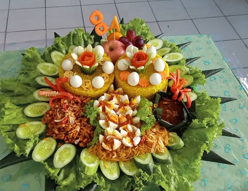 tumpeng untuk ceremony atau sesajen