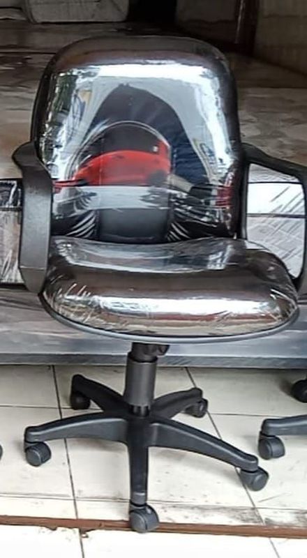 Kursi Kerja Putar Ukuran Sedang