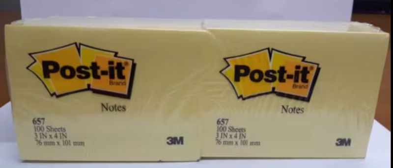 Post it 657