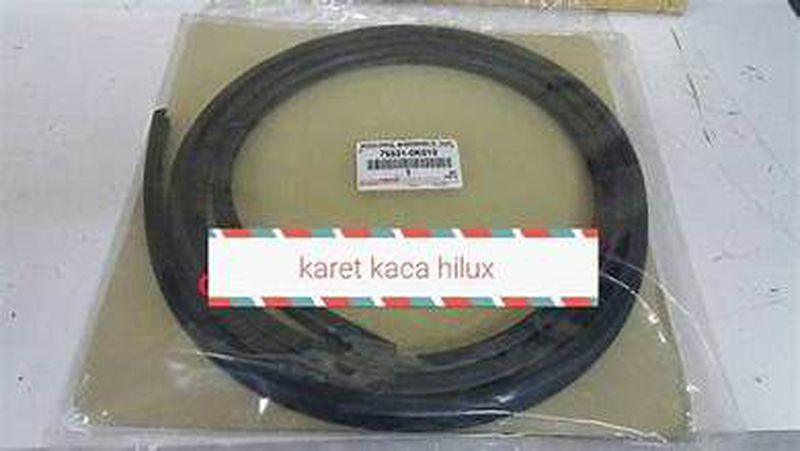 Karet Kaca Depan Toyota Hilux