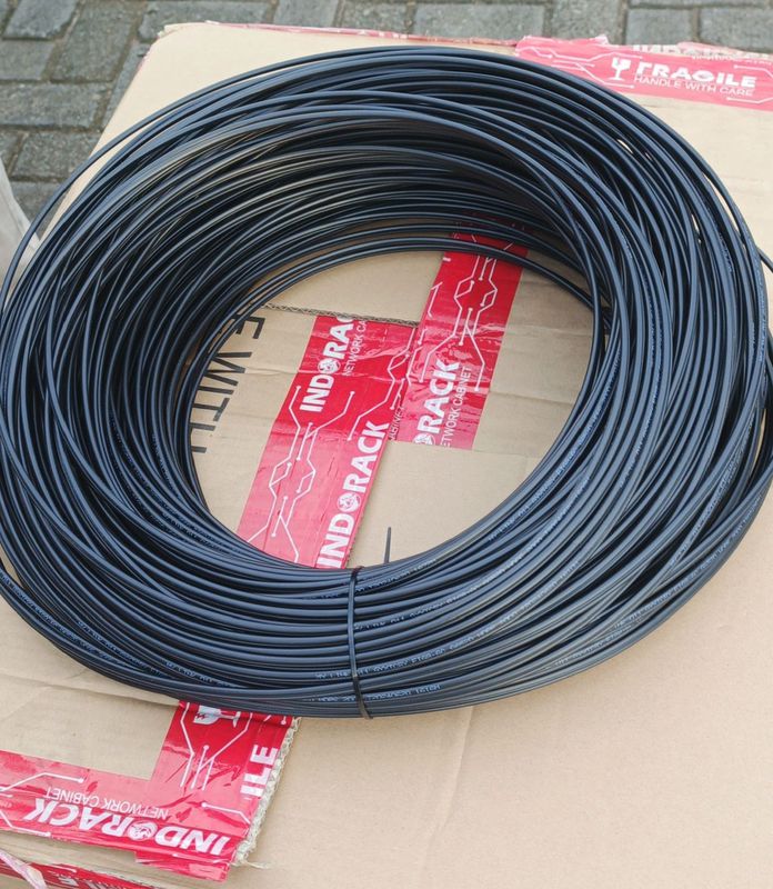 Kabel Fiber Optic Fig8 Jelly Tube 6 Core