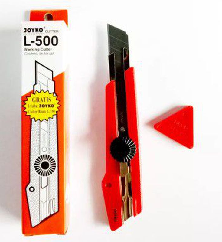 Pisau Cutter Besar