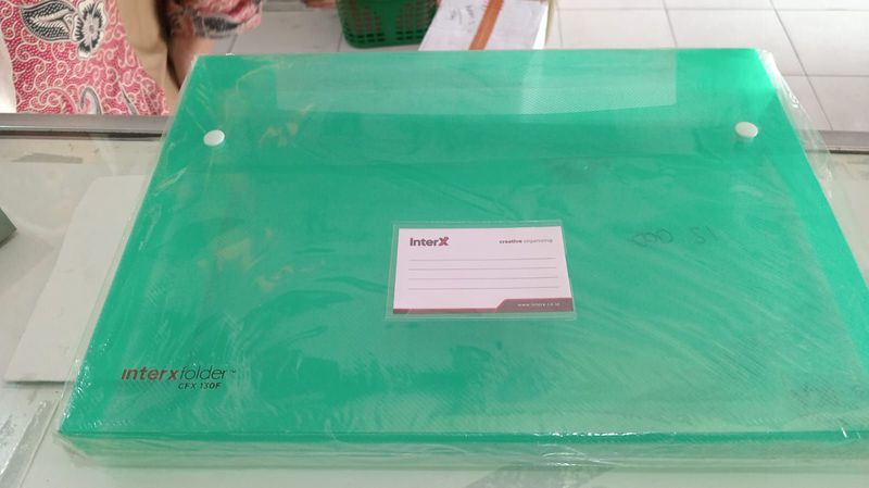 Map Plastik Kancing Inter x