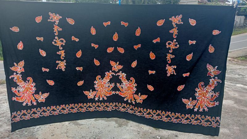 kain batik produk lokal, dengan motif khas kaltim dan khas desa argo mulyo