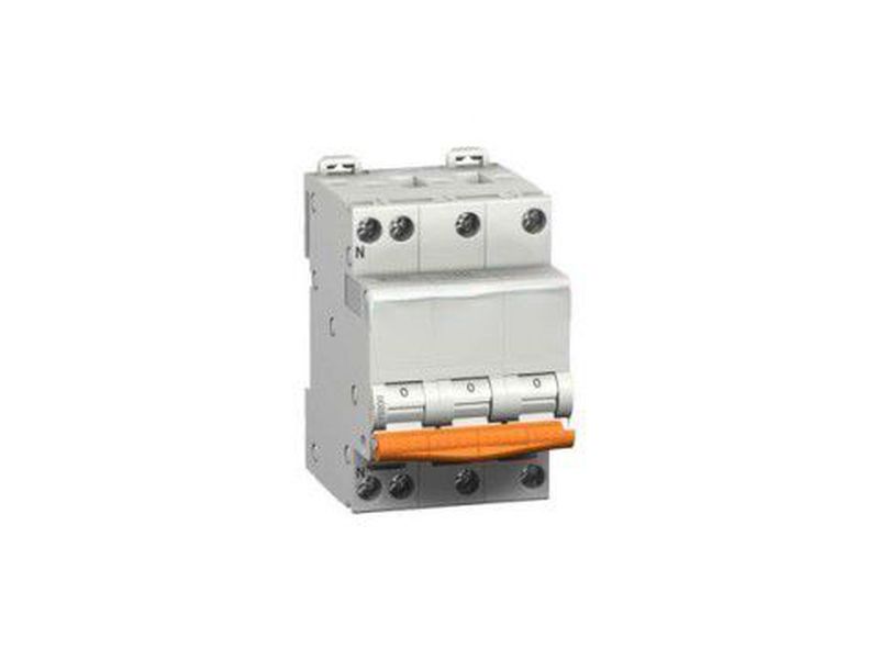 mcb 3 phase