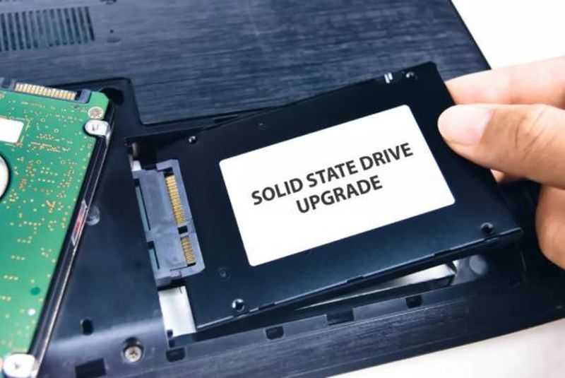 Service Laptop/Komputer pada SSD 128gb dan Recovery System