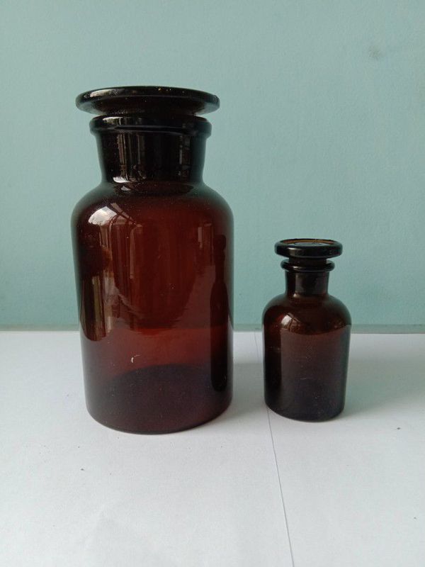 Botol reagen coklat