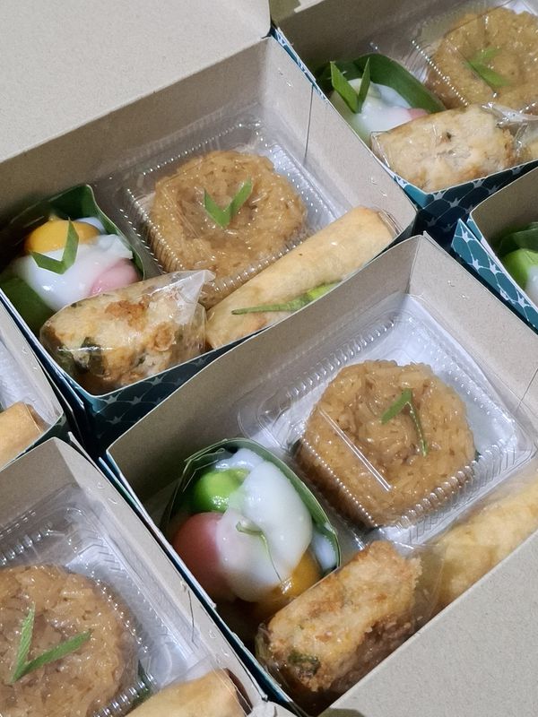Paket 3 : Snack Box Olahan Lokal