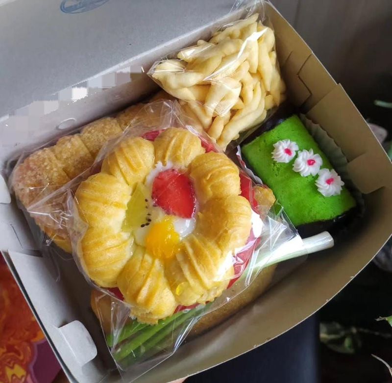 Paket Snack Kotak B