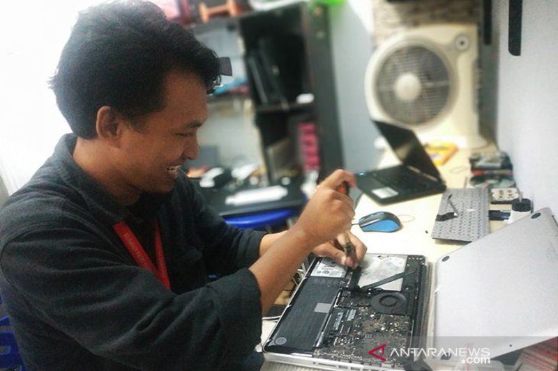 Jasa Servis Komputer PC / Laptop