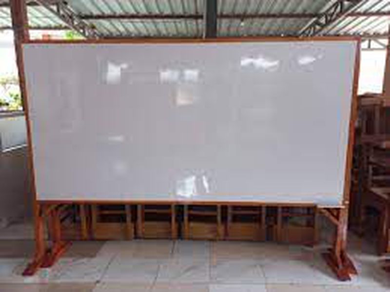Whiteboard Rangka Kayu