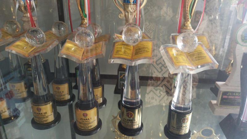 Trophy/Piala Fiber