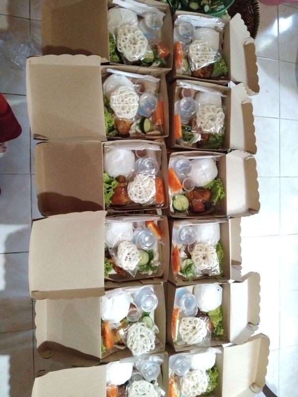 Paket Nasi Box dan Snack box
