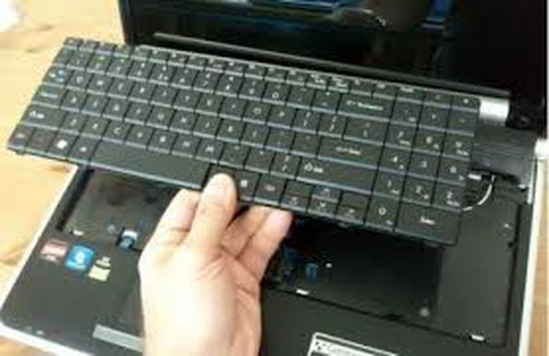 servis Keyboard Laptop