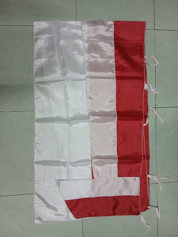 Bendera Layar Panjang