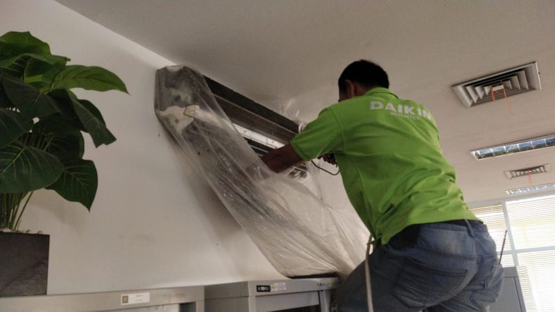 Pemeliharaan AC Split 2 PK