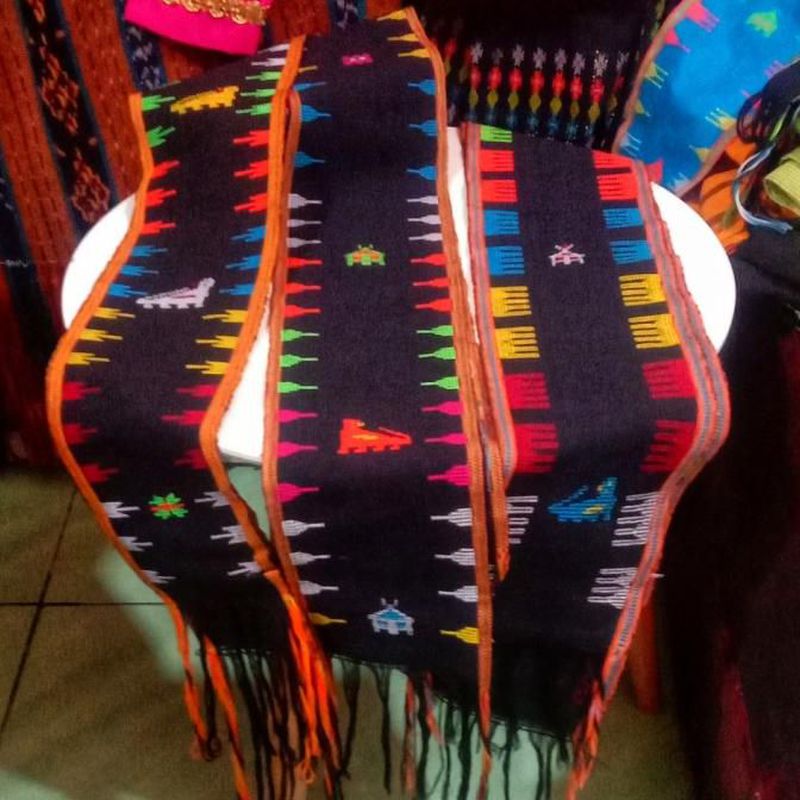 Selendang Tenun Ikat - TTS