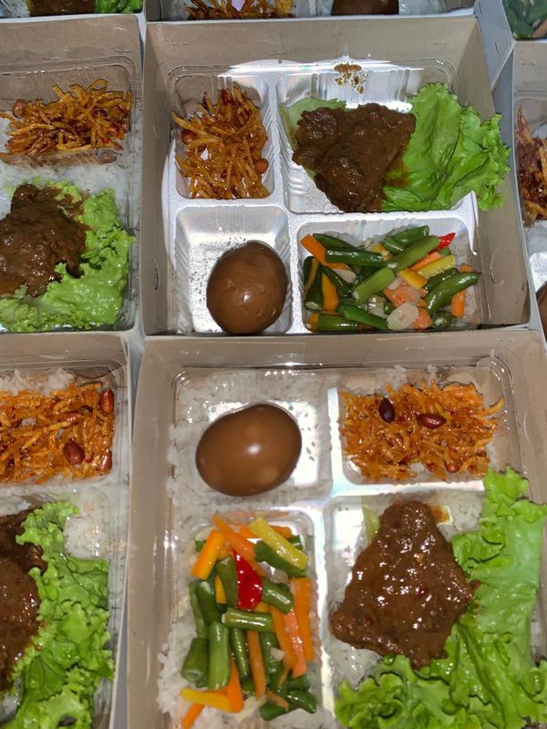 Nasi Box Empal daging
