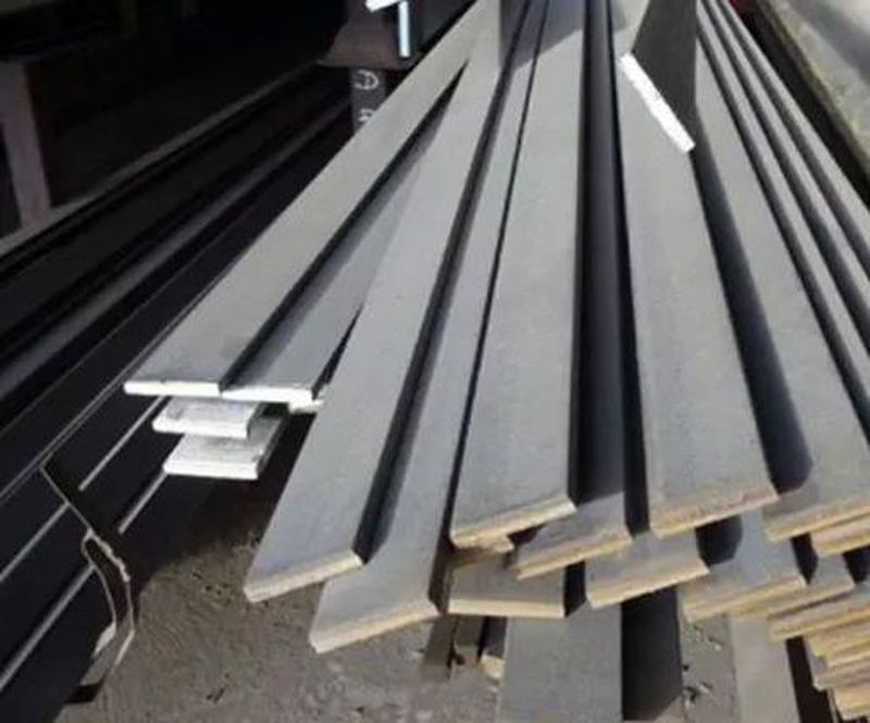 Besi Strip - 4x70x5400mm
