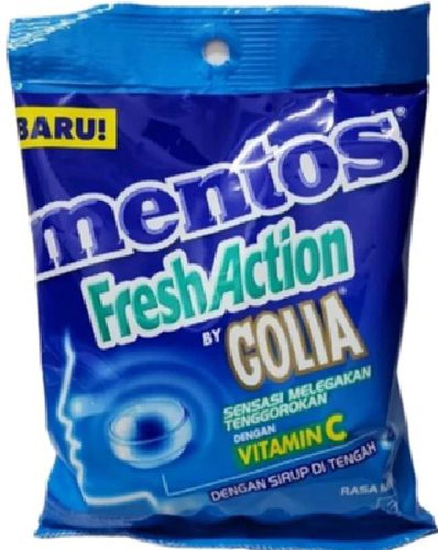 Golia Mentos Fresh Action Activ Plus Zak Perment Dengan Syrup Ditengah ...