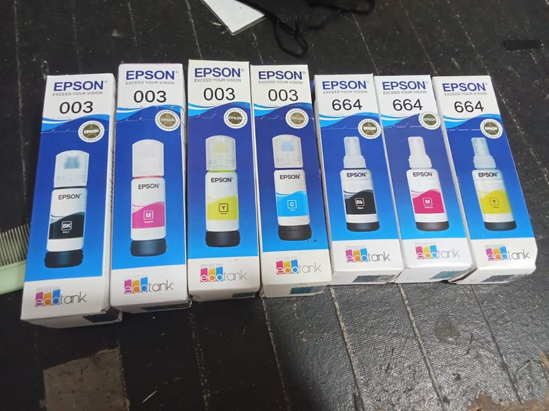 Tinta Printer merk EPSON type 003, Warna Black - Merah