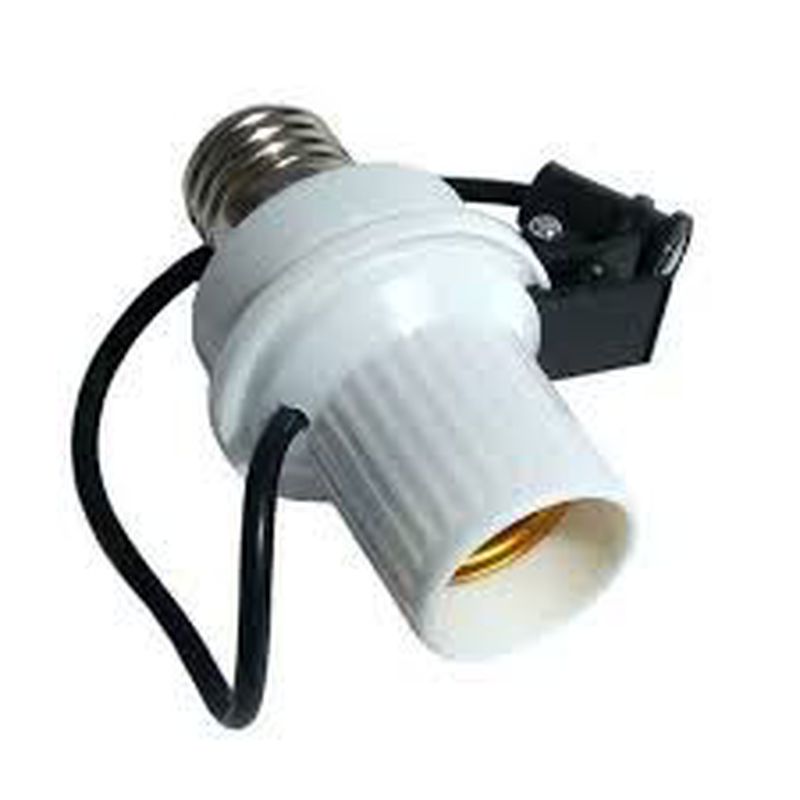 Fitting Lampu Otomatis