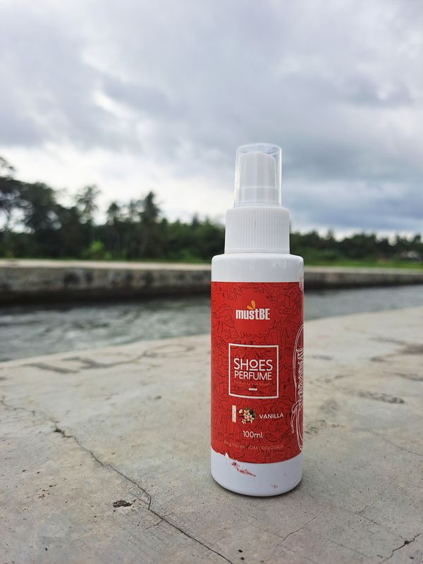 parfum sepatu aroma vanila