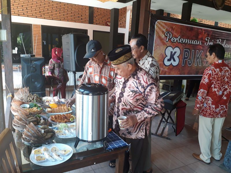 Paket Meeting Fullday