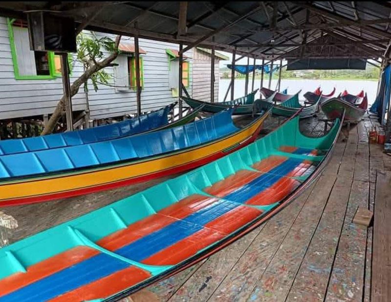 Perahu Fiber panjang 6 meter dan kelengkapannya
