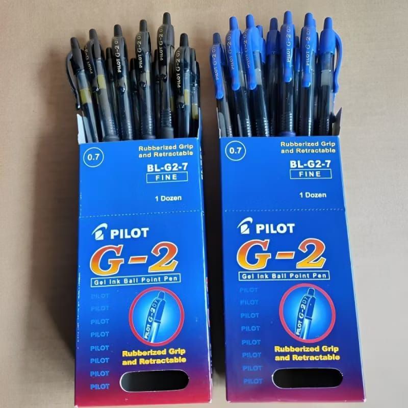 polpen G2 warna hitam dan biru