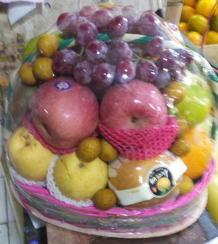 Parcel Buah Besar