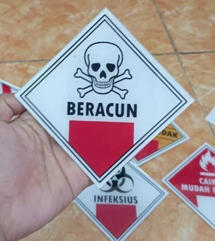 Cetak Akrilik Bahaya Racun / Puskesmas semin II