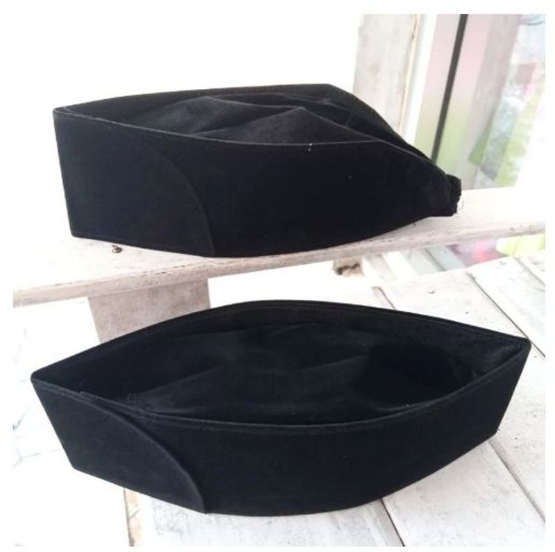 PERLENGKAPAN ATRIBUT PASKIBRAKA