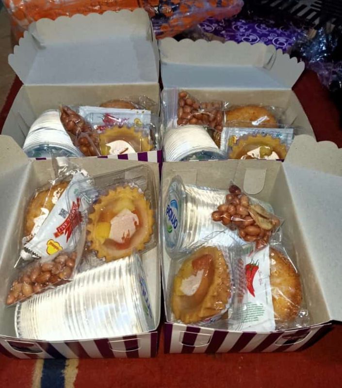 Snack kotak B