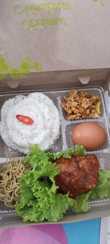 AYAM COCO MERAH